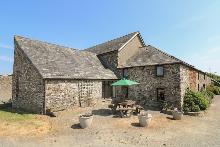 The Roundhouse - Welcombe