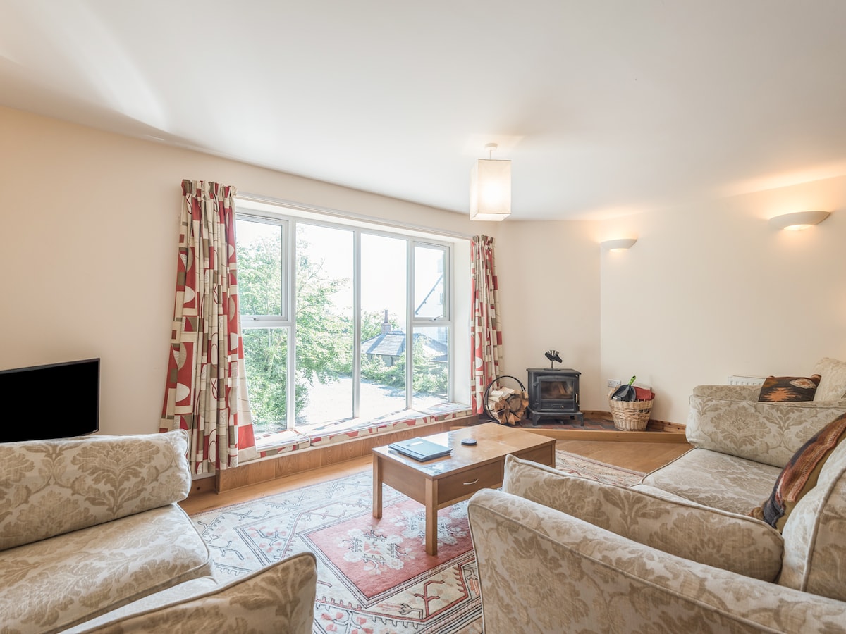 La cervecería The Schoolhouse - Casas en renta en Bishop's Castle ...