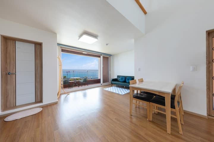 #망상 #묵호항 #등대 #스카이밸리 클로버오션뷰히노끼탕 - Donghae-si