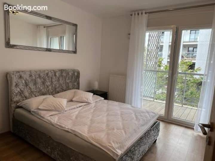 I&m Sikorskiego With 2 Bedrooms (4th Floor) - Wrocław