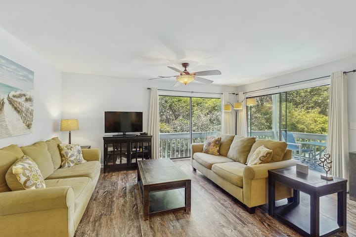Spacious 2br 2nd-floor | Balcony | Pool - Myrtle Beach