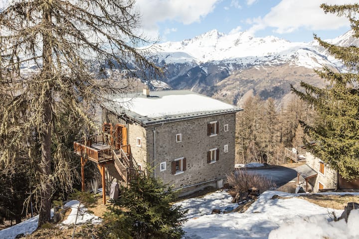 Chalet La Vallee,  Arc1600, Ski In/out, Sauna - Arc 1800