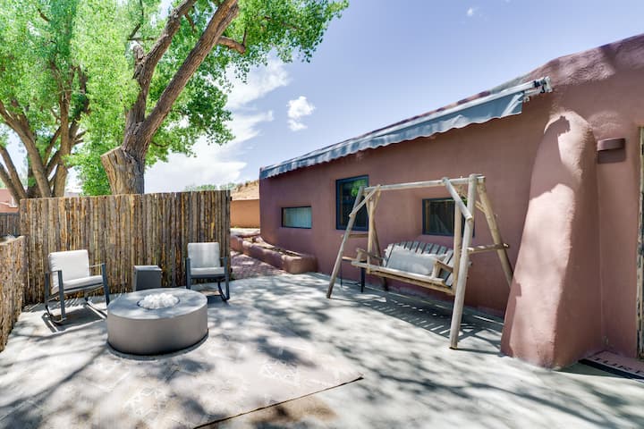 Historic Millicent Rogers Guest House W/ Hot Tub - Taos, NM