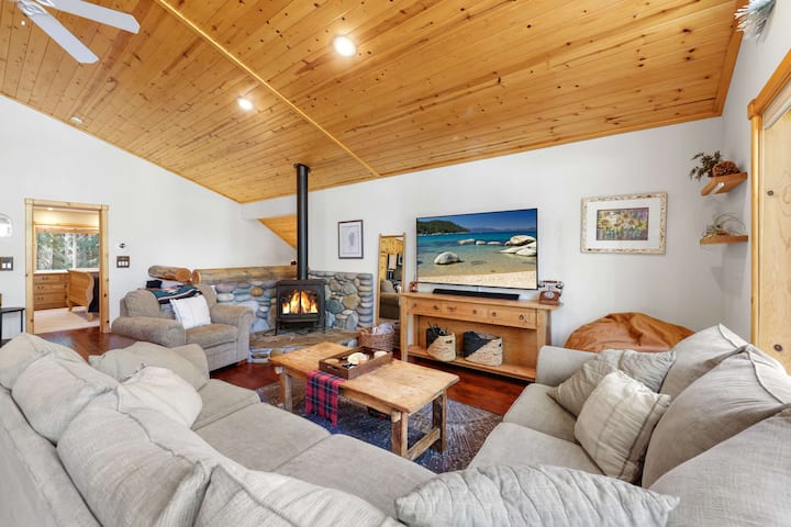 Alpine Gem | Near Homewood Mountain! - Tahoma, CA