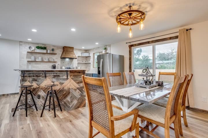 Luxury Spacious House Great For A Family Retreat - Loveland, CO