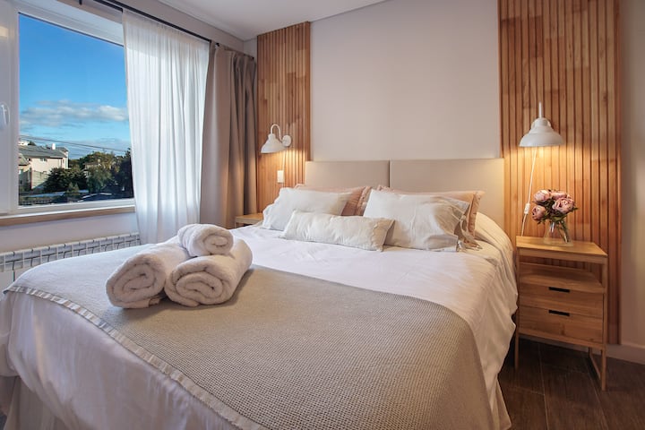 Otto At Down Town Bariloche - Chile