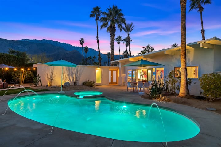 Camp 1959 – Two Bonus Casitas & Mountain Views - Palm Springs, CA