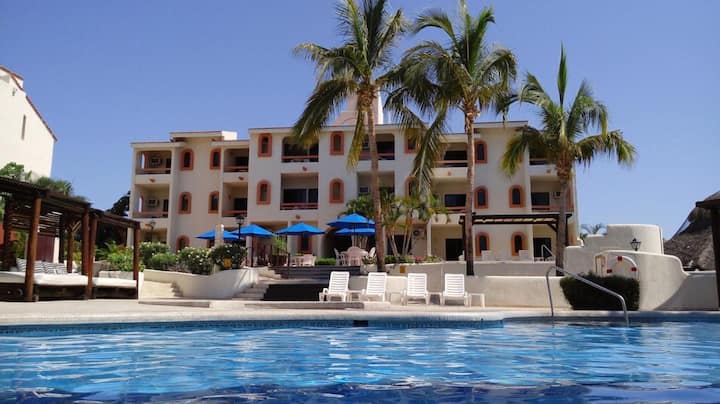 Chic Urban Oasis In Park Royal Los Cabos - San José del Cabo