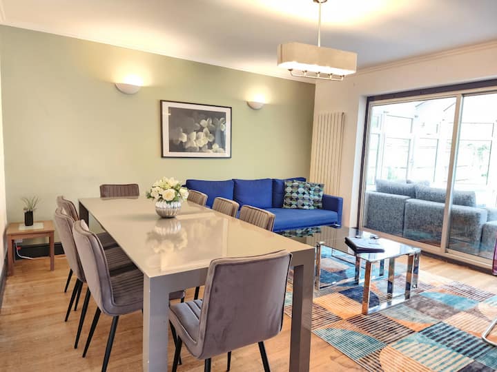 Paradigm Villa, Oxford, 5 Bedroom, 4-free Parking - Oxfordshire