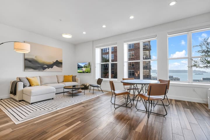 Belltown Condo With Views Near Pike Place - Seattle, WA