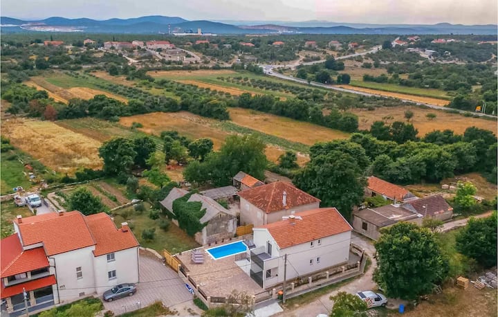Pet Friendly Apartment In Benkovac - Benkovac