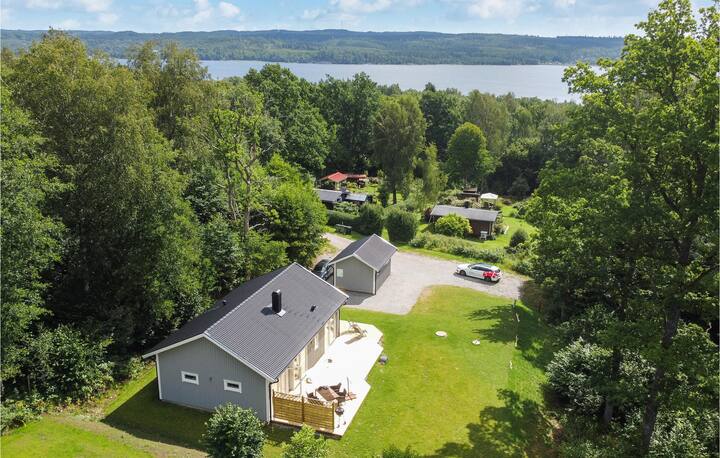Stunning Home In Tvärred With Kitchen - Ulricehamn