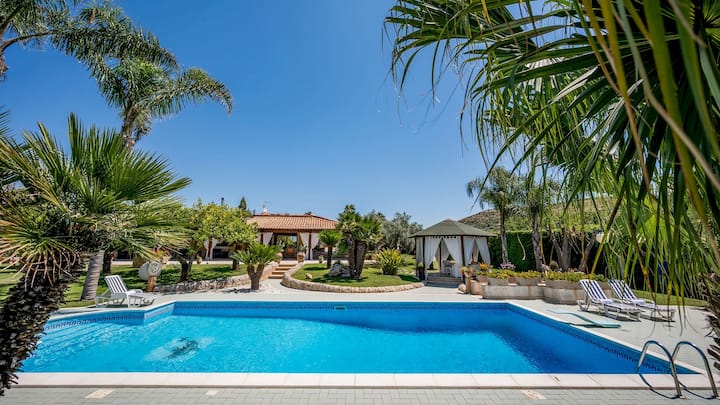 Villa Cutrera 8, Emma Villas - Chiaramonte Gulfi