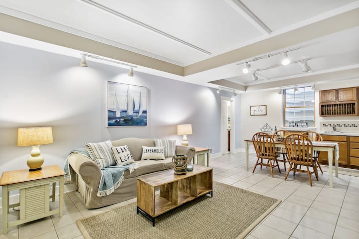 Close To Beaches, Downtown Saugatuck, Fire Pit - C - Saugatuck, MI