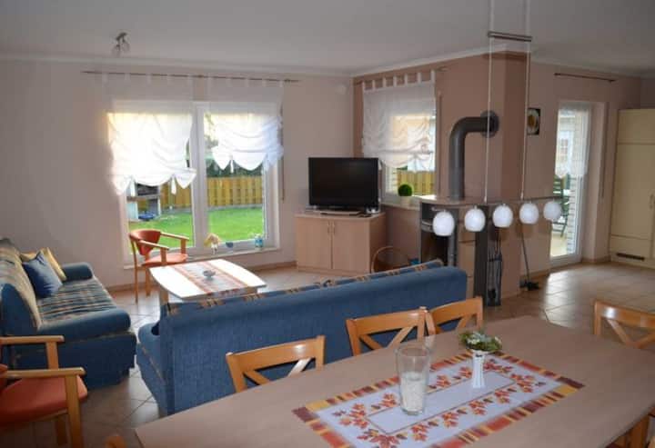 Ferienhaus Bernstein-3 Sz Bis Max. 8 Pers. Und 2 - Trassenheide