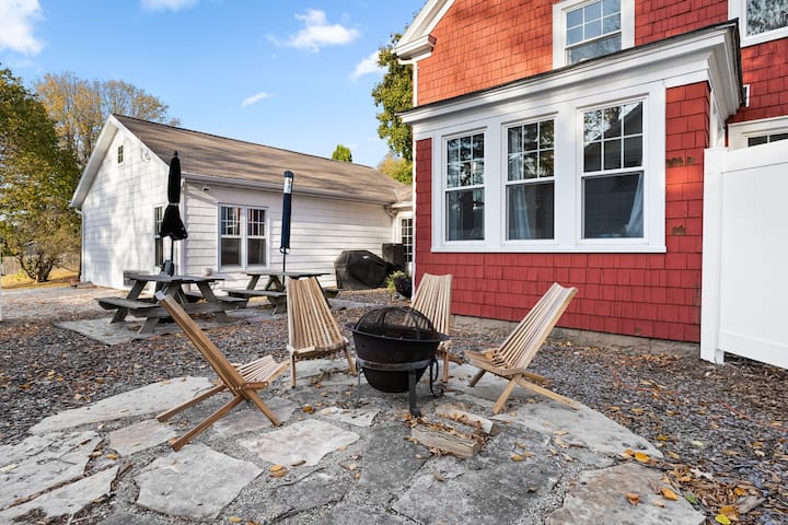 Walk To Downtown Sturgeon Bay! Near Coffee House! - Sturgeon Bay, WI
