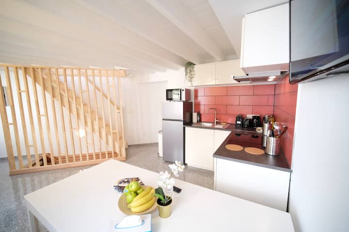 Self Check-in House / 2 Br / Netflix / Nespresso - Brüsszel