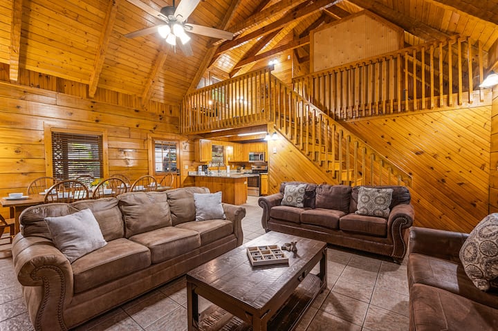 Only 1.7 Miles To Parkway|sleeps 12|arcade|hot Tub - Pigeon Forge, TN