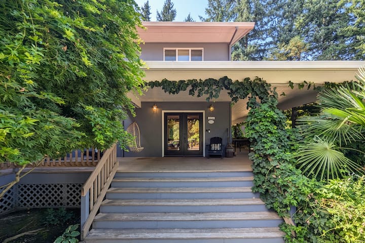 Larc Ranch ~ Serene Vineyard Escape - Willamette Mission State Park, Gervais