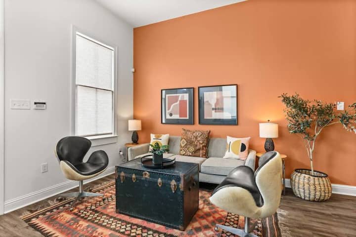 Beautiful Mid-city 2 Br Blocks To French Quarter - 