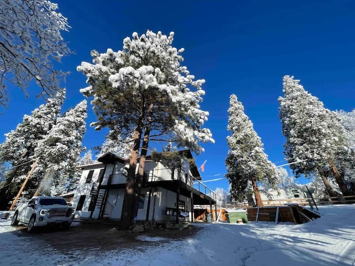 Crane Valley Estate - Bass Lake, CA