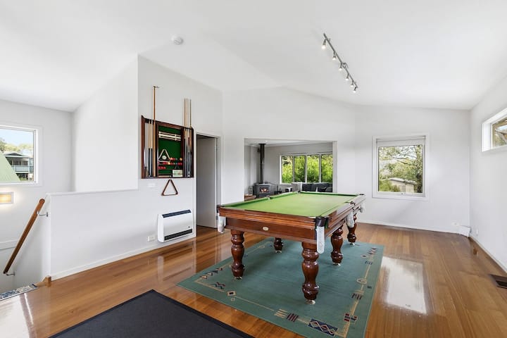 Sea-shell On Taroona | Family Getaway By The Sea - Fairhaven