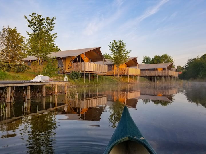 Tente De Glamping Avec Cuisine Près De L'étang - Urk