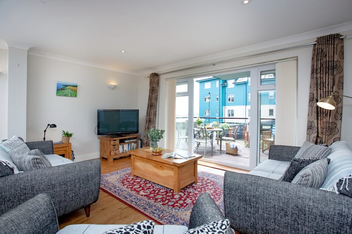 Beacon House - Exmouth