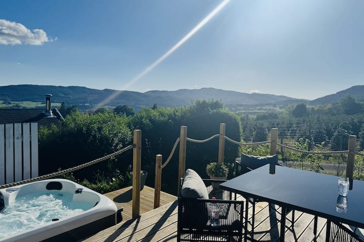 Premium Woodland Lodge With Hot Tub - Sleeps 2 - Blair Atholl