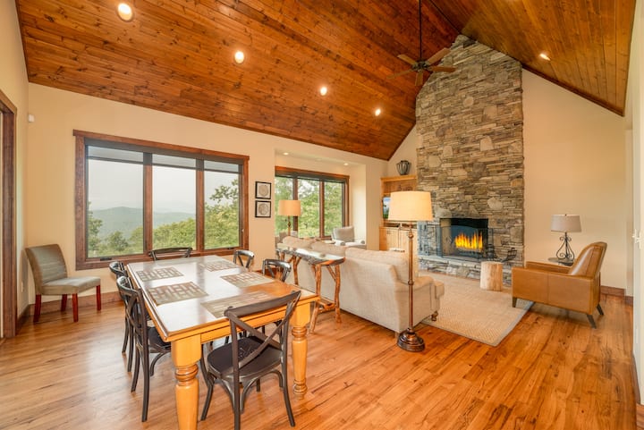 Oak Cottage In Sutton Knob - Brevard, NC