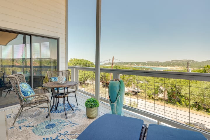 Canyon Lake Rental W/ Balcony & Lake Views - Canyon Lake, TX