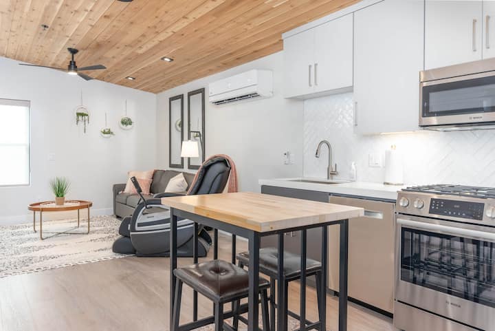 Kordeluxe Row #3 Studio Townhouse - Cedar City, UT