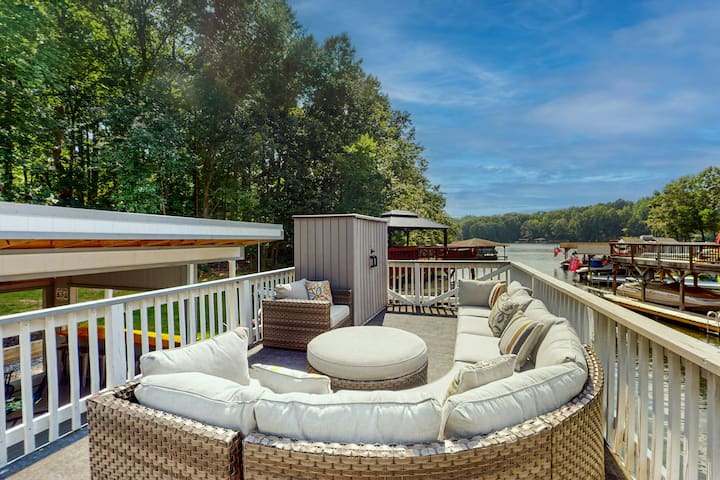 Waterfront 3br With Boat Dock & Outdoor Bar/tv - Lake Anna, VA
