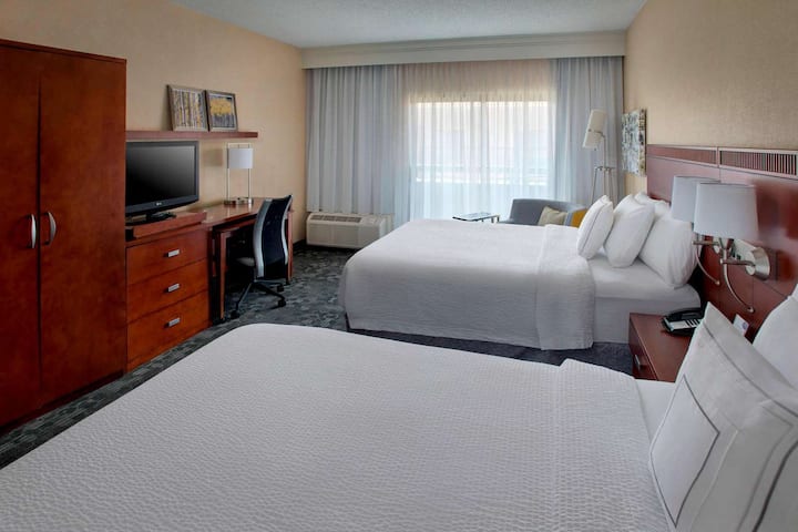 Affordable Getaway! Near Patriot Place - Foxborough, MA