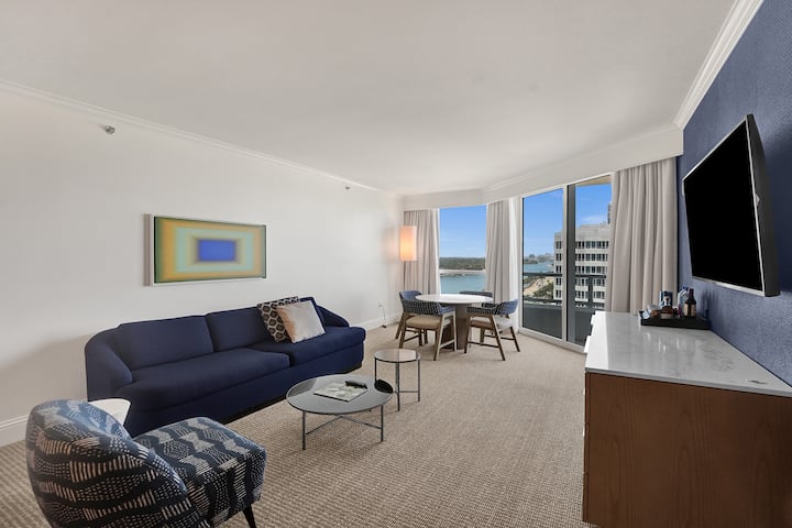 Fontainebleau 2 Bedroom Suite Ocean View - Miami Beach