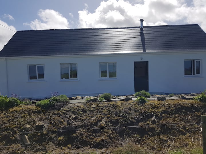 Fully Refurbished 200-year-old Farmhouse - Listowel, Ireland