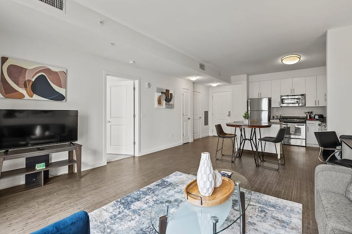 Luxury Apt In Harbor Point With Balcony - Westchester County, NY