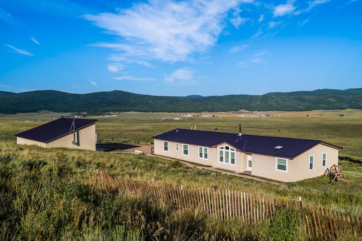 Angel Fire Home: Sangre De Cristo Mountains View! - Angel Fire, NM