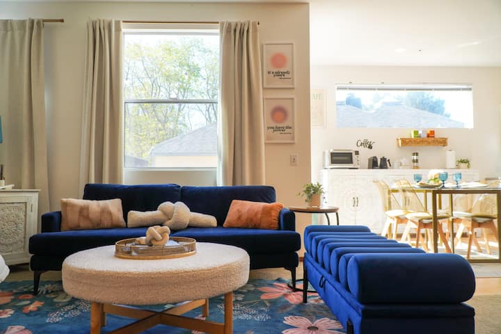 Tranquil, Private & Spacious Mountain Nest - Agoura Hills, CA