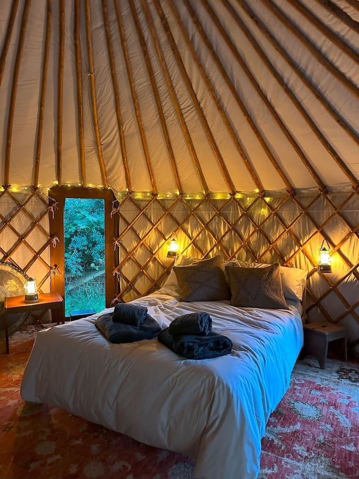 The Yurt @ Penbanc Pasture - Cardigan