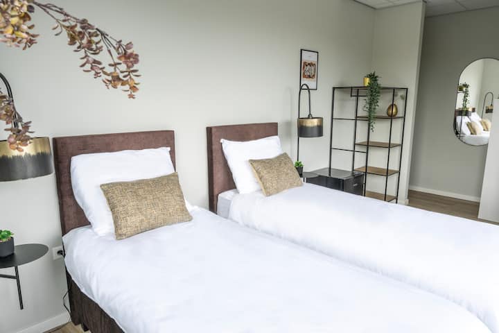 Chambres Combinées, 12 Lits, Cuisine Et Parking G - Dordrecht