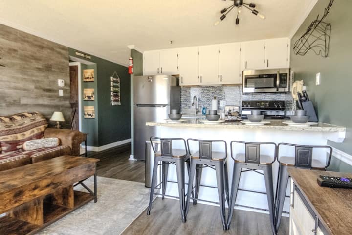 Ml 103: Après-ski Style Escape & Next To Village - Snowshoe, WV