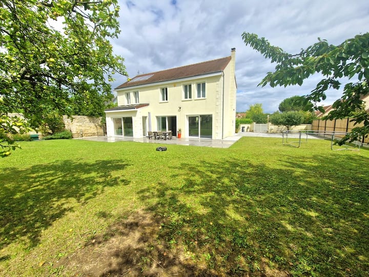 La Villa Nova / ÉLégante Maison Moderne - Cergy