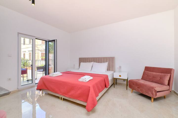 A-21616-b Appartement D'une Chambre Avec Le Balcon - Mali Losinj