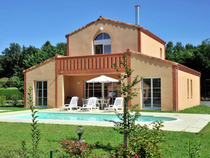 Villa Avec Barbecue, En Pyrénées - Mazamet