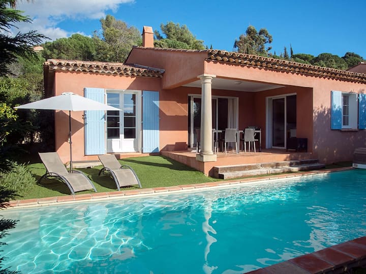 Villa Avec Piscine, Seulement 1 Km. De La Mer - Le Lavandou