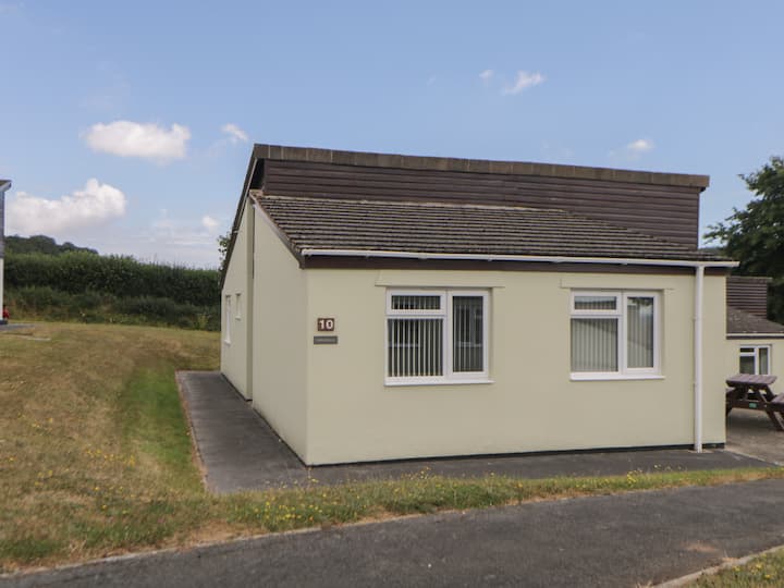 Harcombe House Bungalow 10 - Exeter