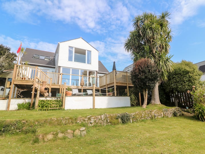 Trewartha - Praa Sands