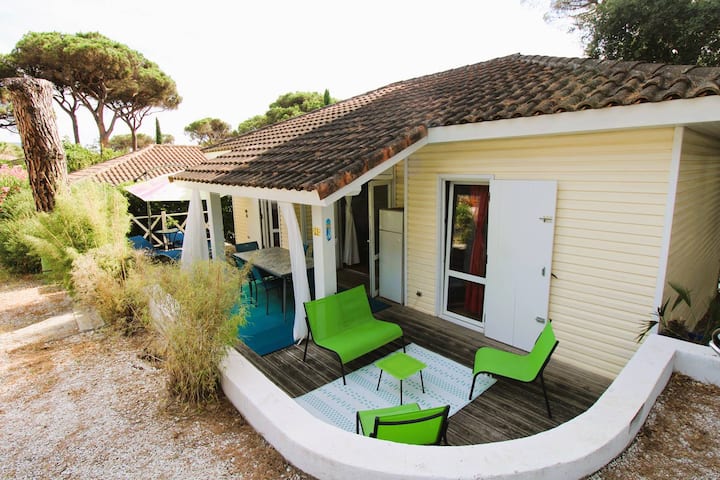 Chalet Californien Pour 5 Personnes Dans Un Domain - Gassin