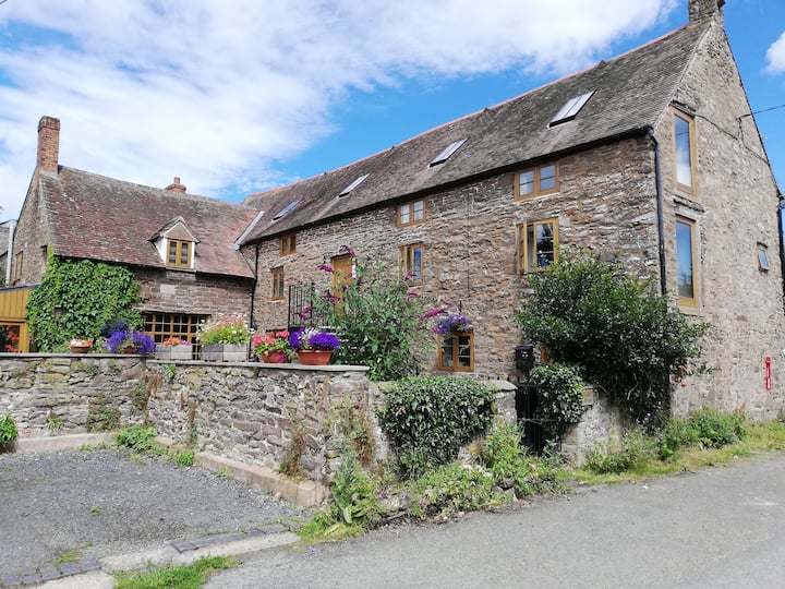 The Barley Store - Stokesay Castle
